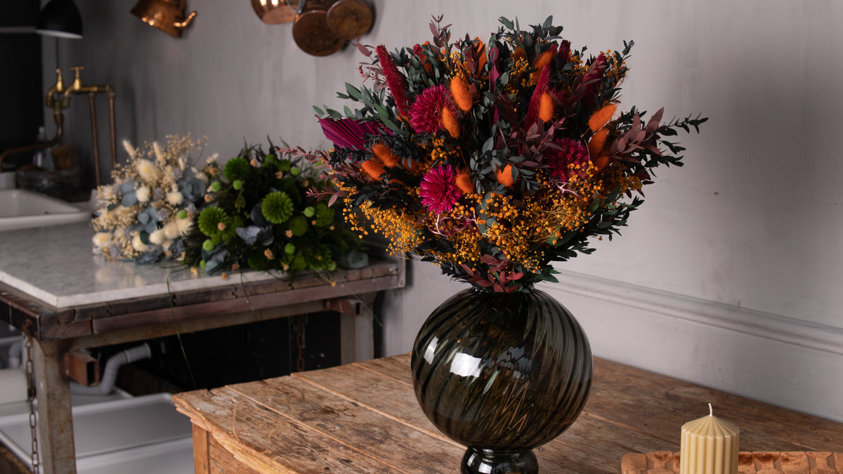 Torkade buketter - Unna dig en bukett som varar och är hållbar – Tusen rosor